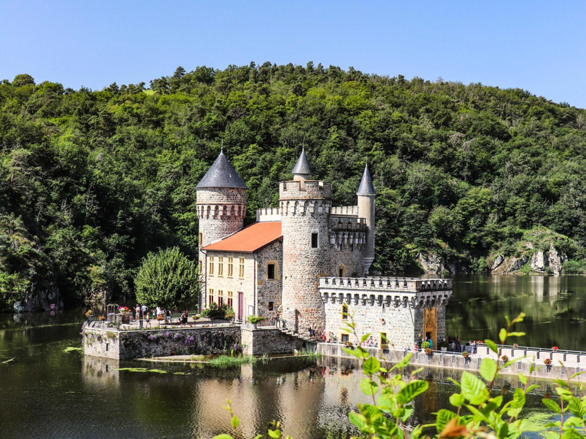 N°6 – le Puy de Montoncel (Saint-Priest-la-Prugne) | adt-loire