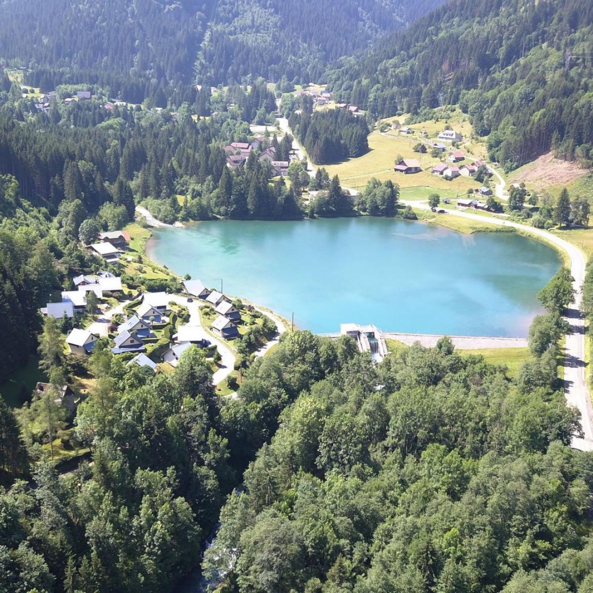Randonnées dans des paysages spectaculaires à Allevard-les-Bains ...