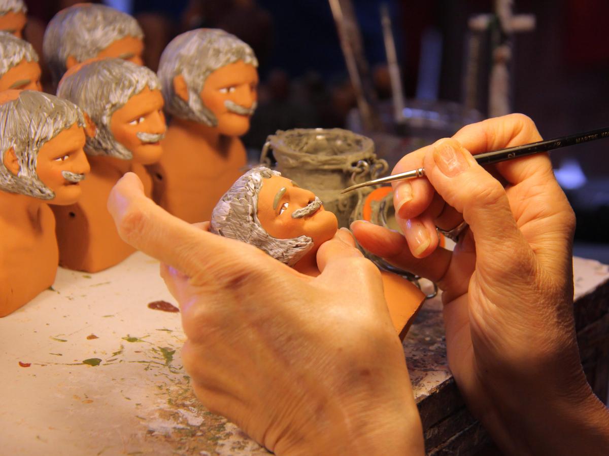 Santons de Provence à Aubagne : entre tradition, artisanat et créations ...