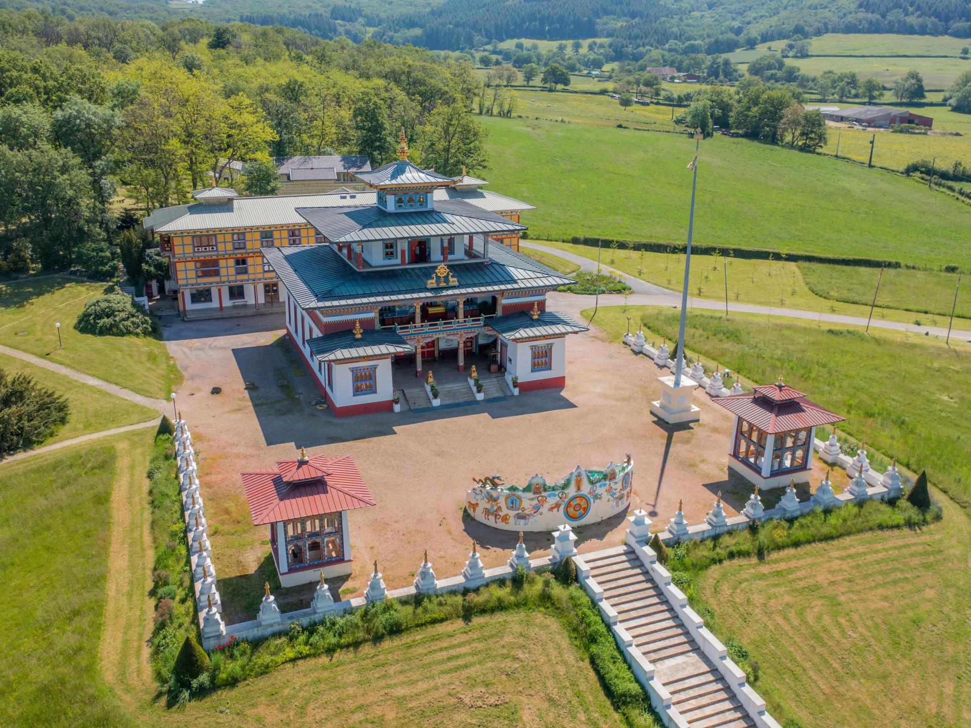 The Buddhist temple of La Boulaye | Office de tourisme d'Autun et du ...