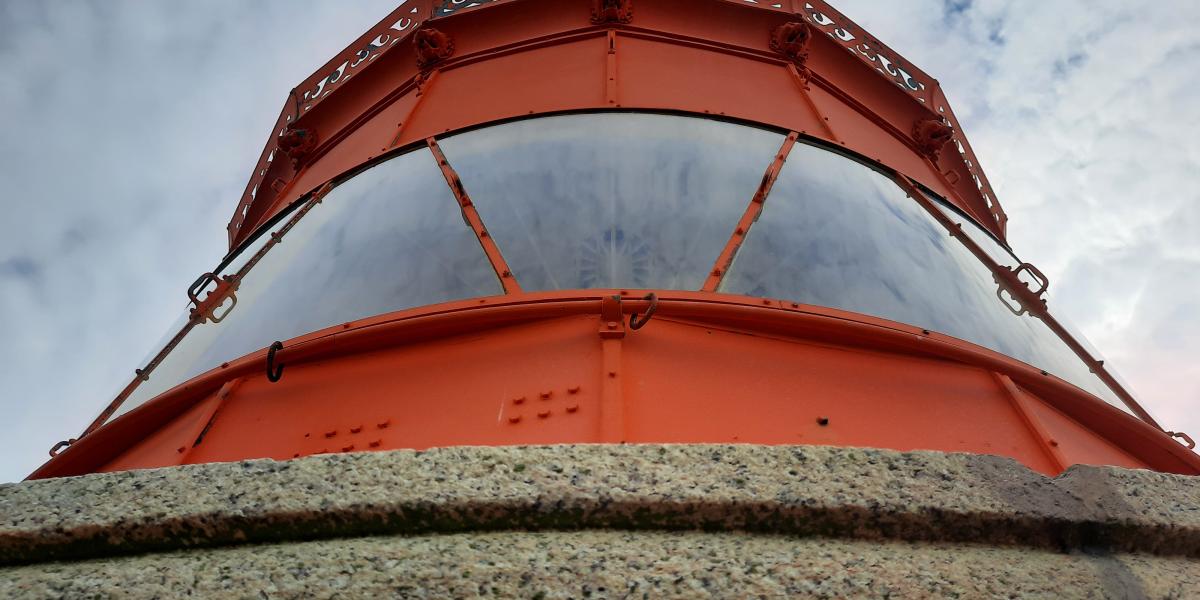Création de la lentille de Fresnel | Office de Tourisme de Belle-Ile-en ...
