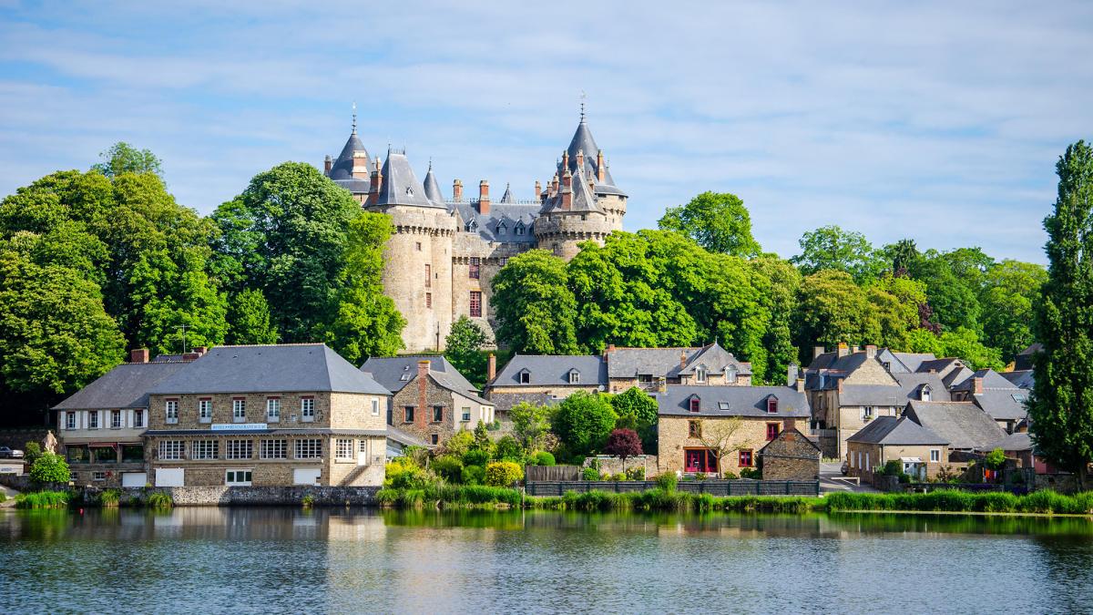 Château de Combourg, the place that inspired Chateaubriand | Ille ...