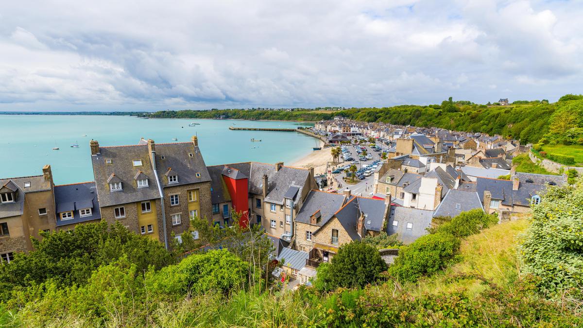 Dol-de-Bretagne et le Mont-Dol – Baie du Mont Saint-Michel