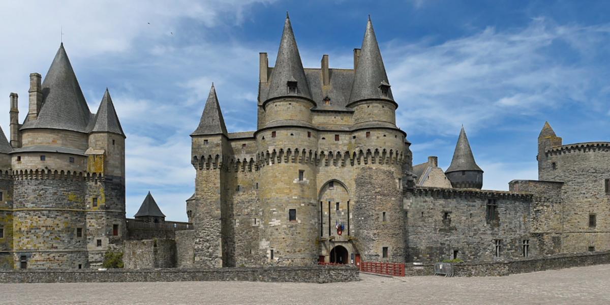 Château de Vitré, fortress on the border of Brittany | Ille & Vilaine ...