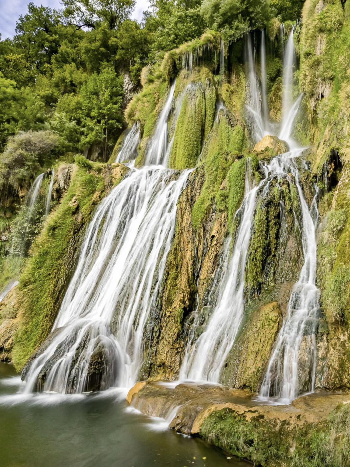 Hikes along the waterfalls | bugeysud