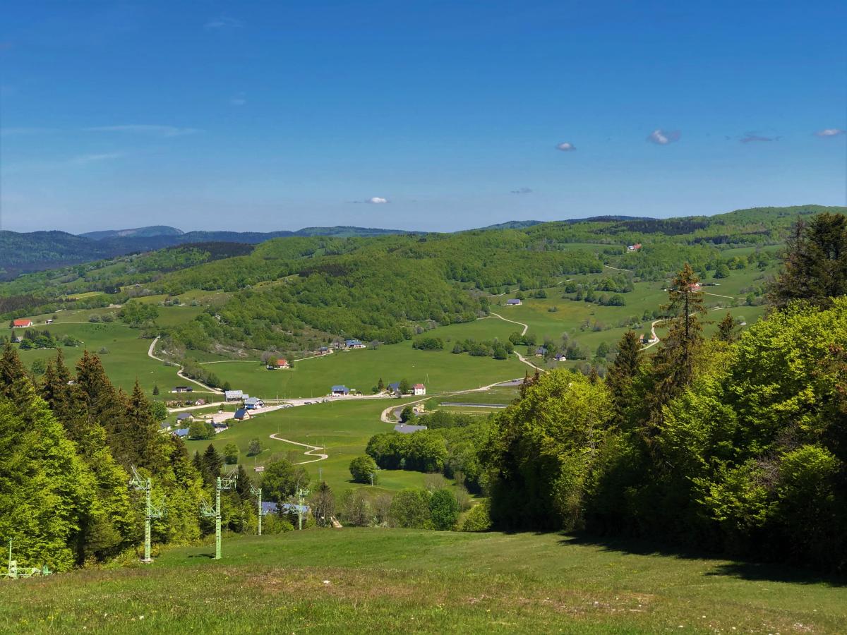 Webcams of Plateau de Retord: Plans d’Hotonnes, Cuvery and Lachat | bugeysud