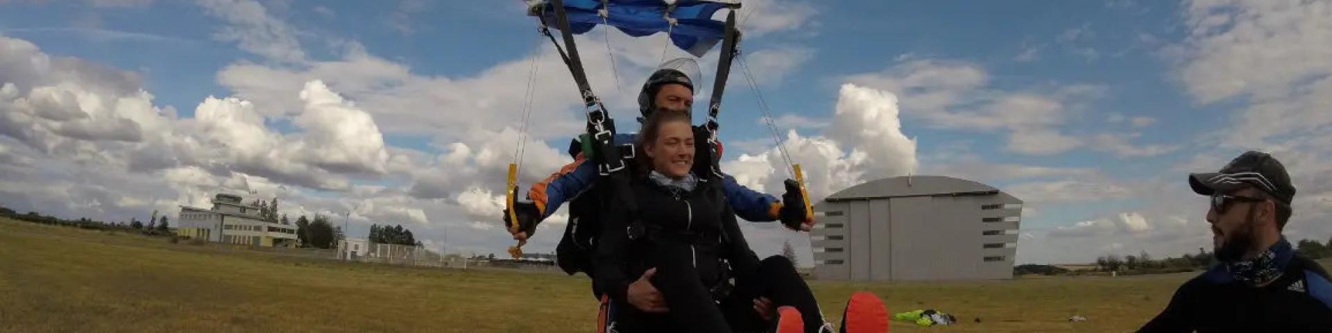 Parachute | Base aéronautique Chambley Planet’Air