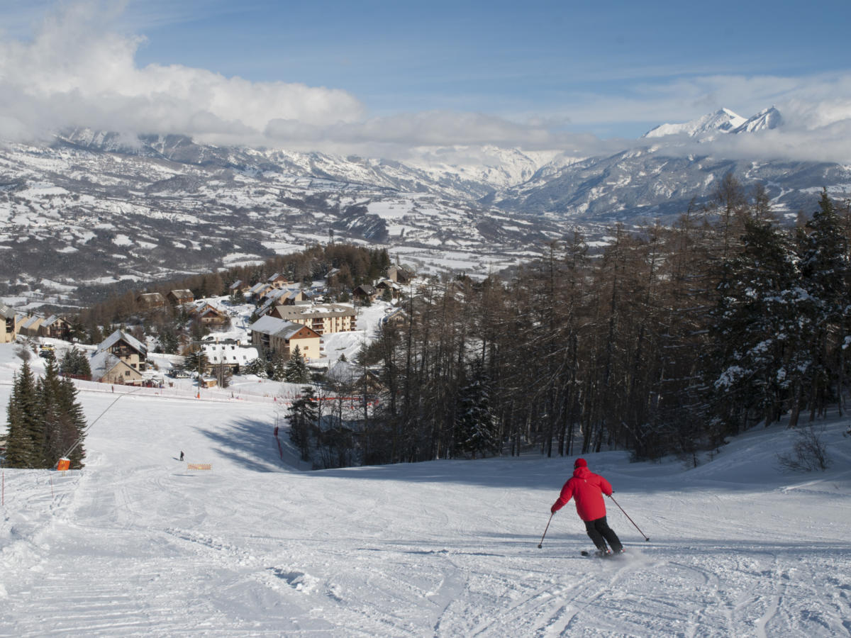 Station de Laye | Un front de neige ludique, une vue d’exception