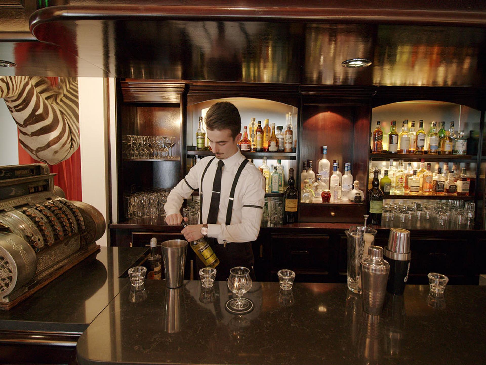 La Chartreuse, une liqueur | Site Officiel de la Chartreuse en Savoie ...