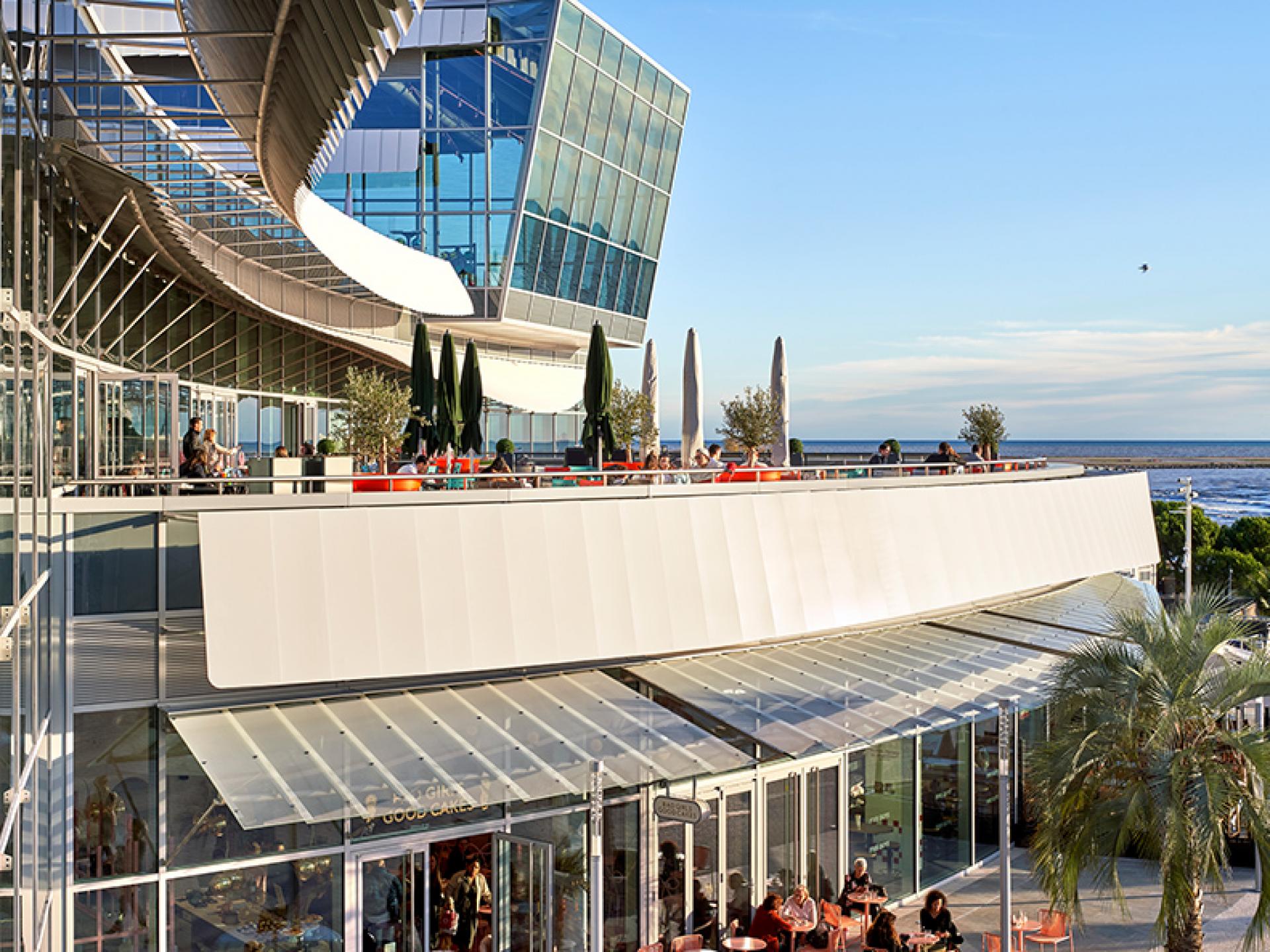 Cap 3000, shopping vue mer sur la Côte d’Azur