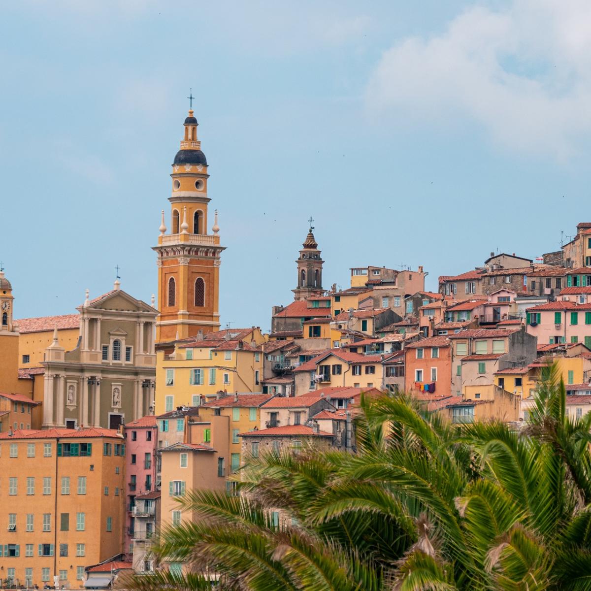 Visit Menton, its gardens and its heritage