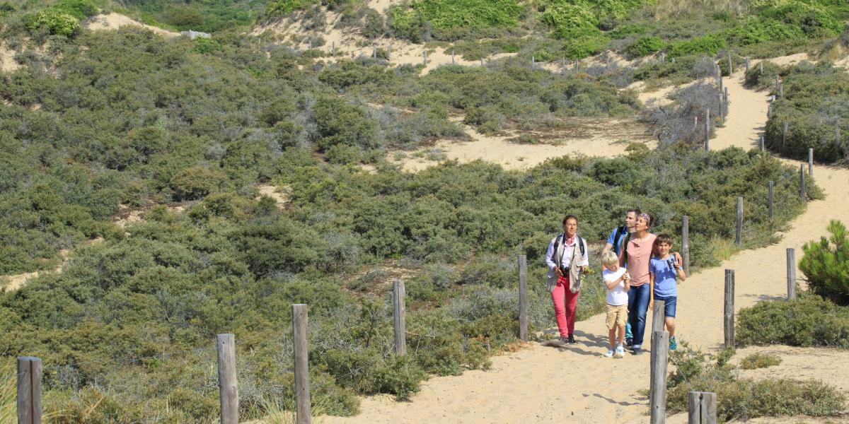 Caroline Géneau – Guide nature au site des 2 Caps | Site officiel Hauts ...