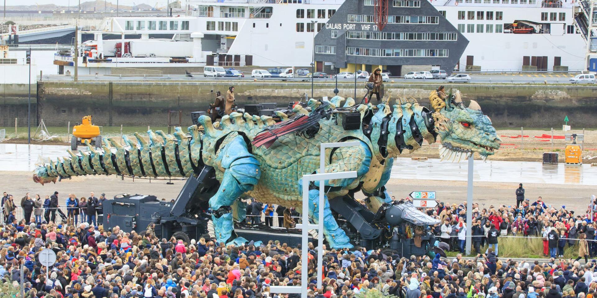 Calais: a spine-tingling dragon ride | Hauts-de-France Tourism ...