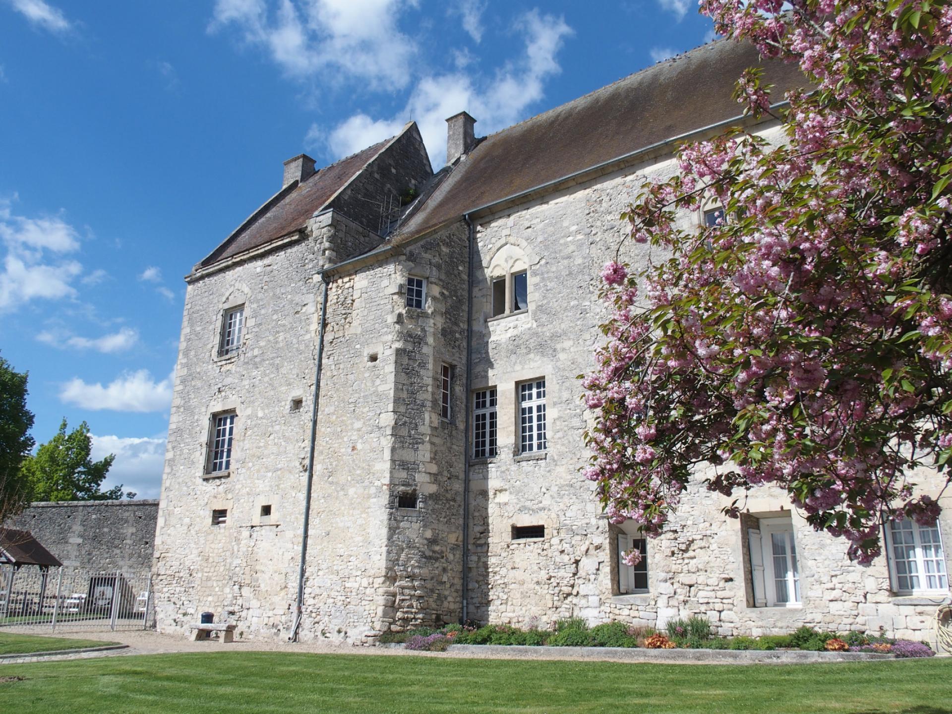 Hit the target at the Museum of Archery and Valois | Hauts-de-France ...