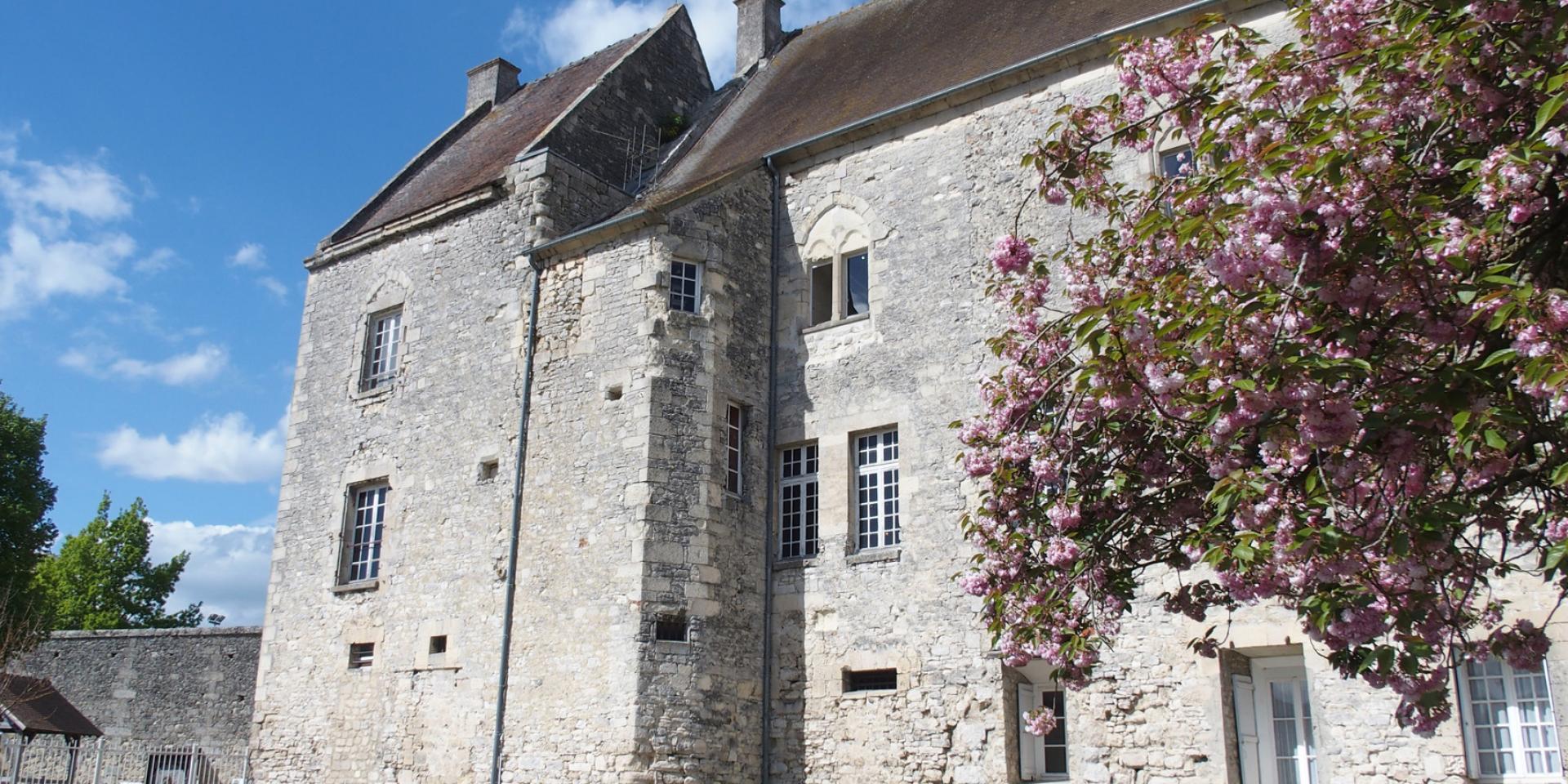 Bogenschießen im Museum Valois | Offizielle Website des regionalen ...