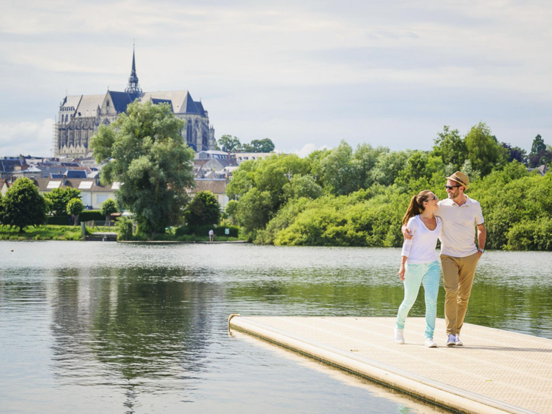 On a bacôve in St Quentin’s Marais d’Isle | Hauts-de-France Tourism ...