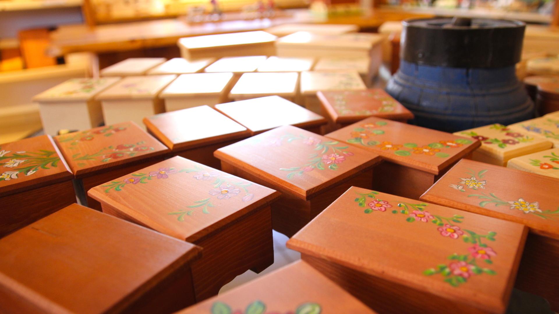 The Best Crafts, Artisans, and Shopping in Provence