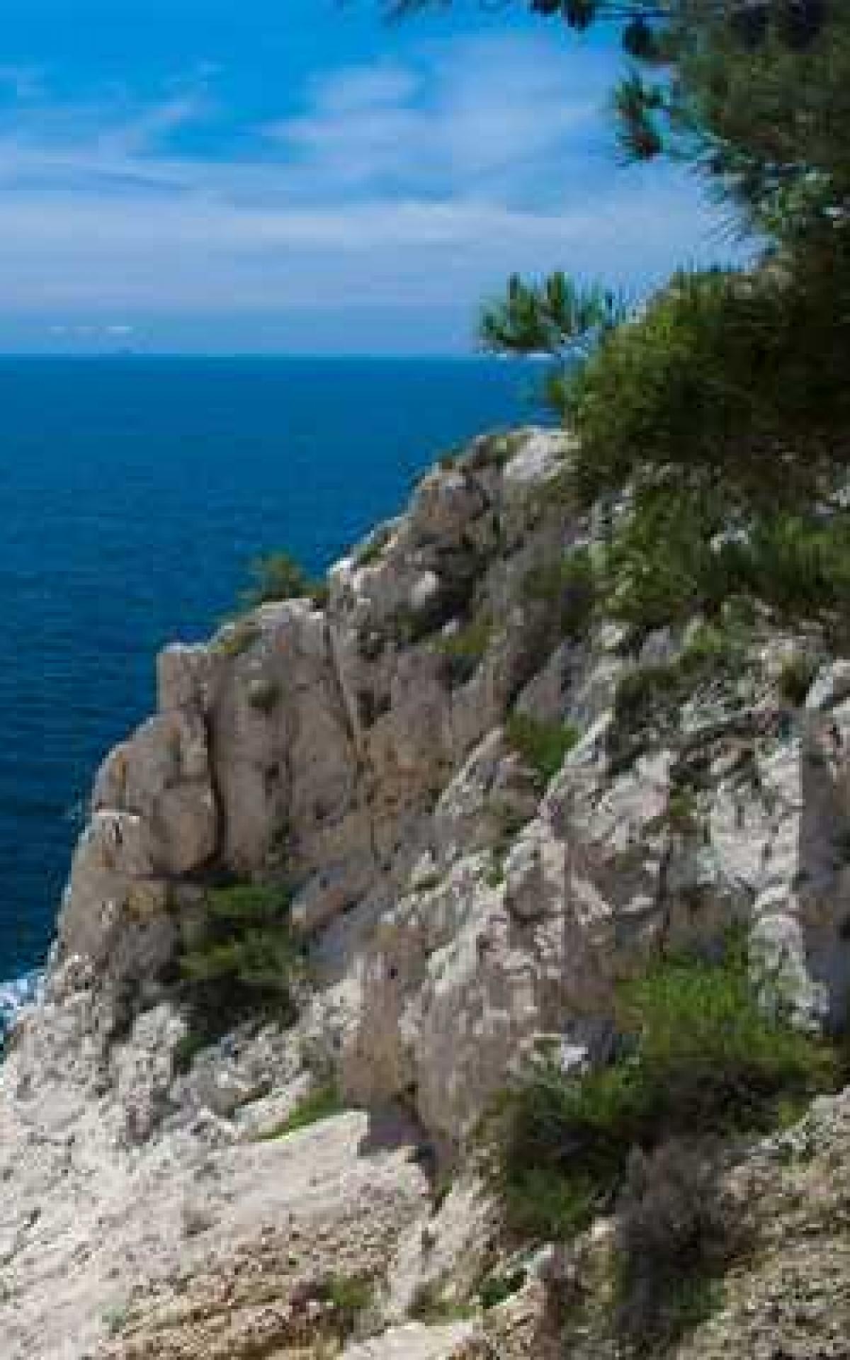 The Breathtaking Coast of Provence-Alpes-Côte d'Azur Tourism
