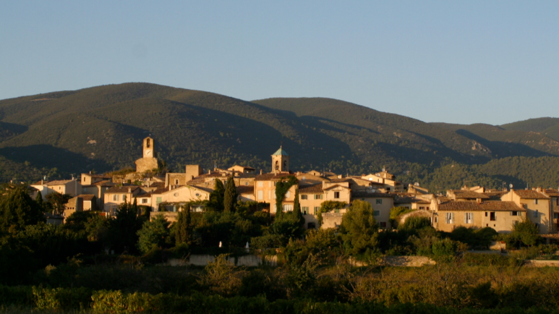 Explore the diverse delights of Provence like a local