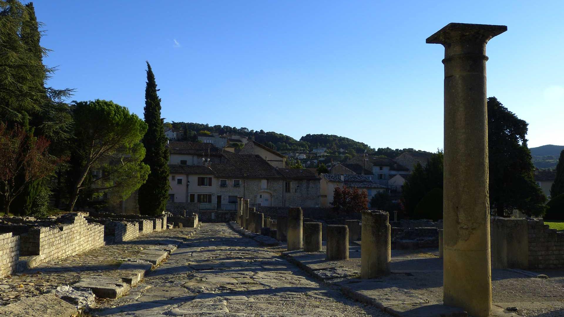 Artistic itinerary in the heart of Roman Provence | Provence-Alpes-Côte ...
