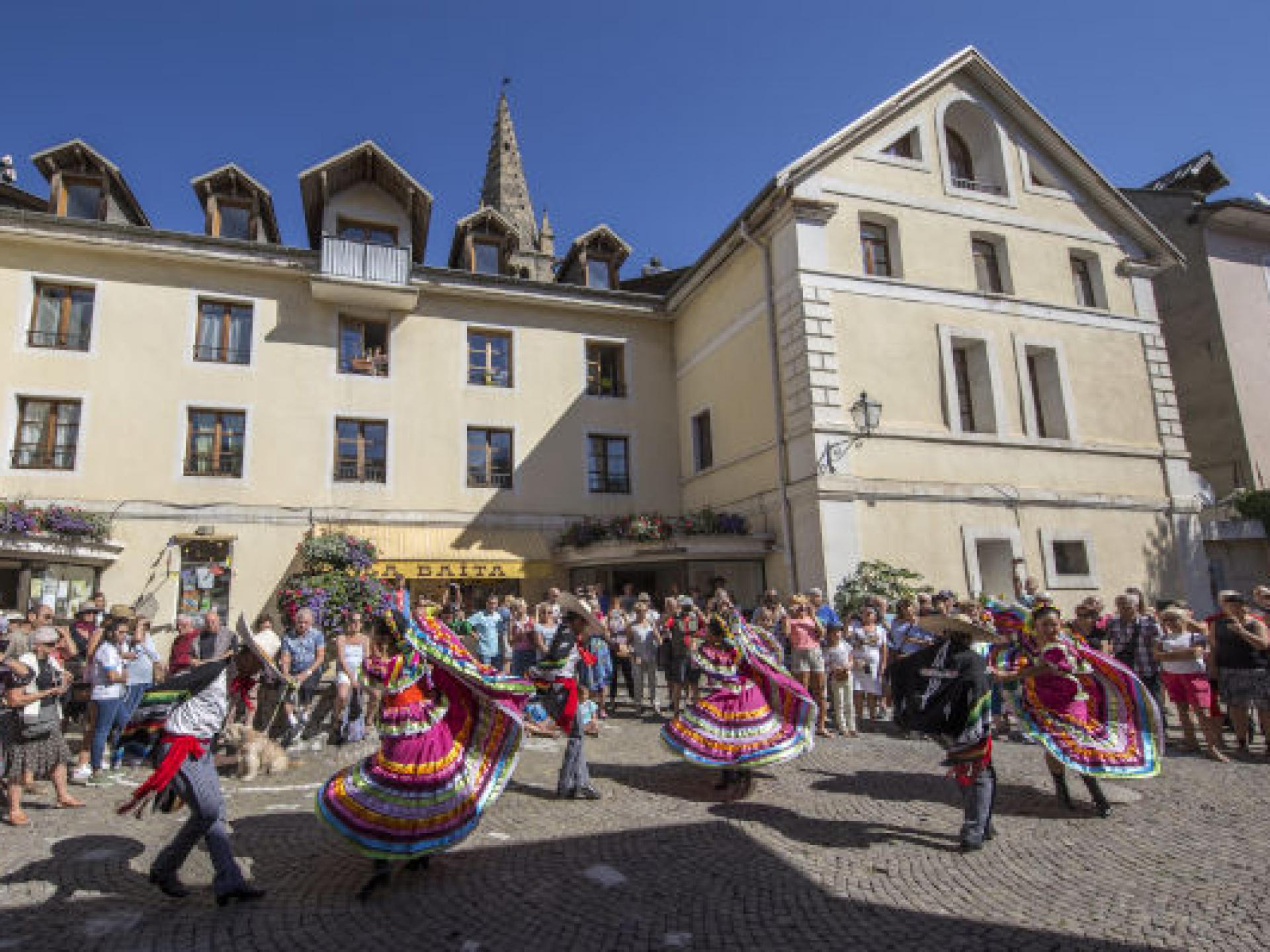 Station de Casterino : vacances d’hiver et activités de montagne en été
