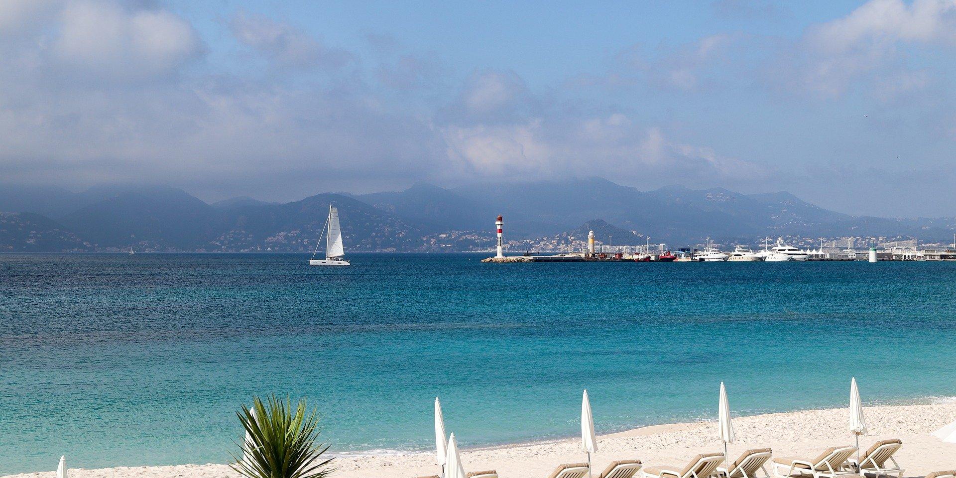 The private beaches of Cannes | Provence-Alpes-Côte d'Azur Tourism