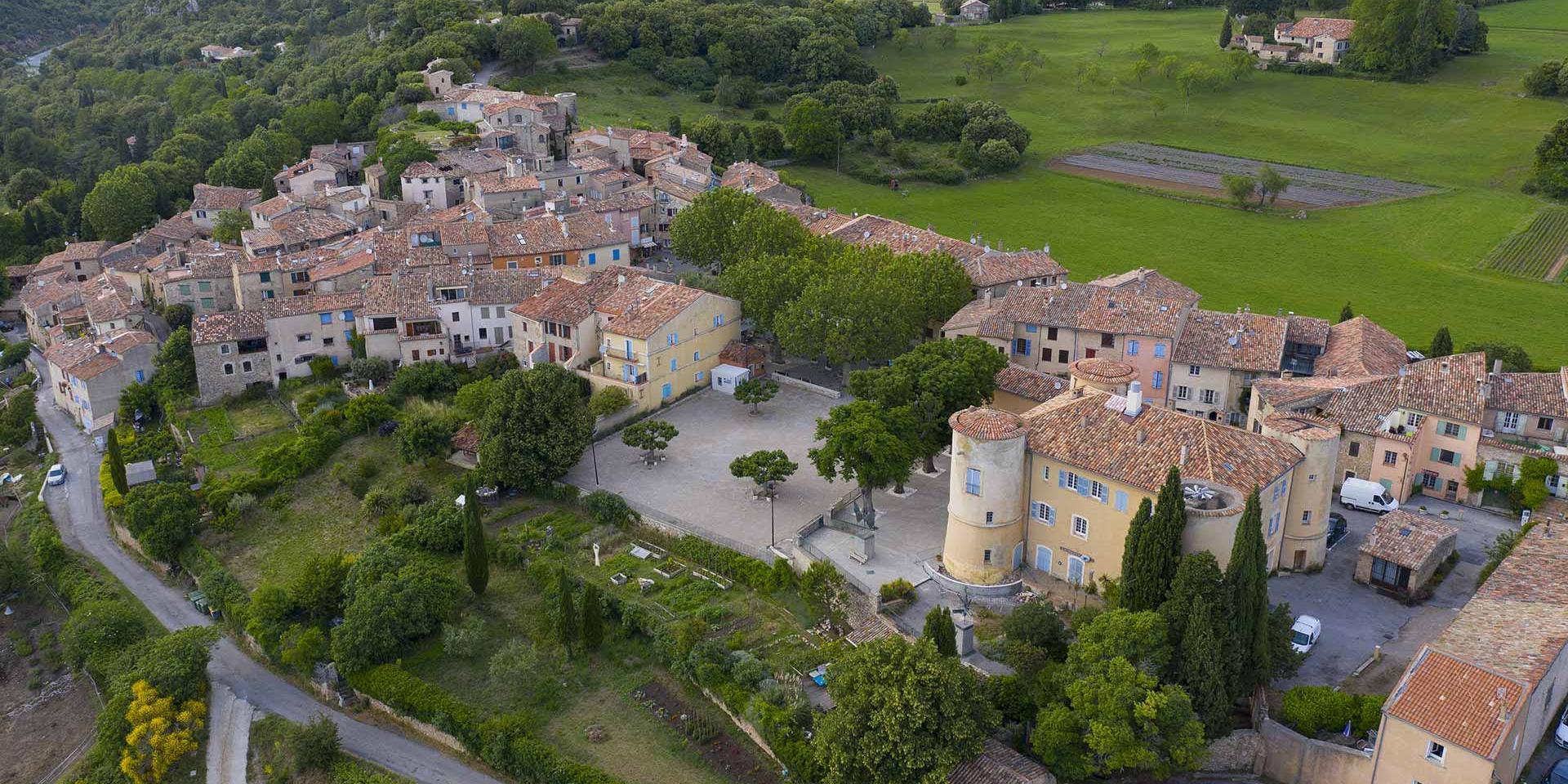 Tourtour tourisme dans le Var (83690)