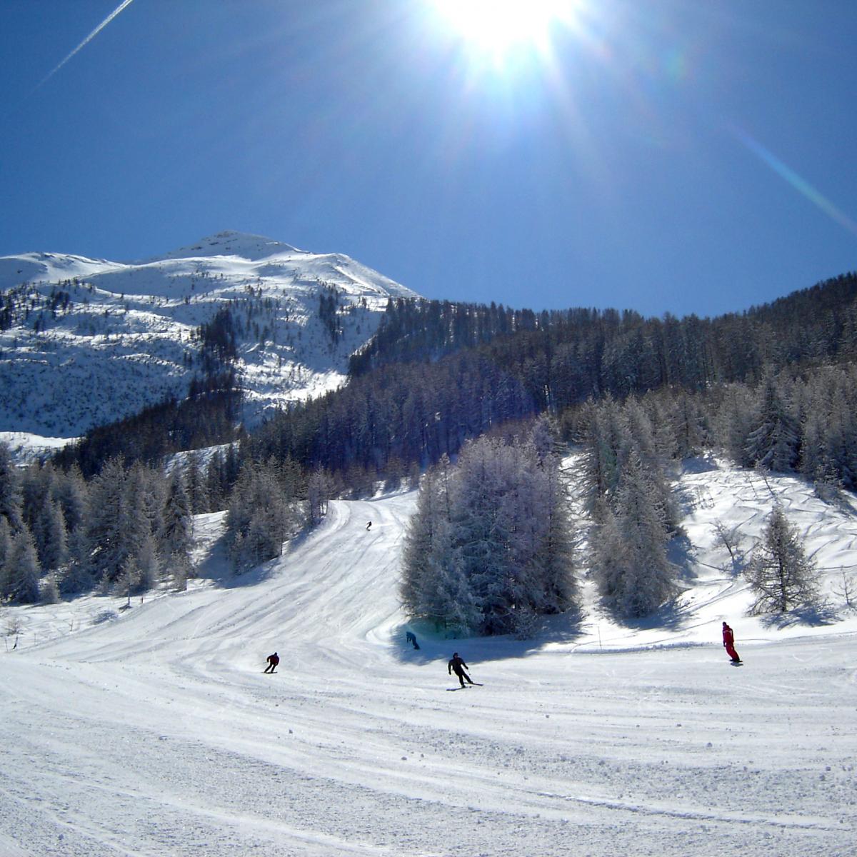Auron ski resort | Provence-Alpes-Côte d'Azur Tourism