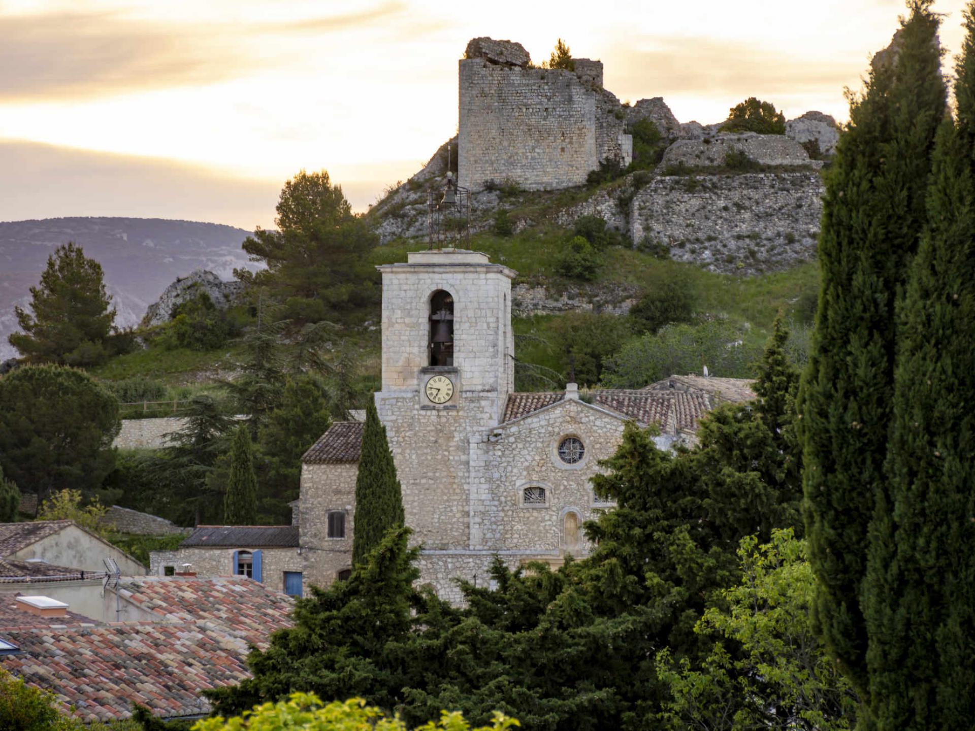 Top 10 excursions in the Alpilles Regional Nature Reserve | Provence ...