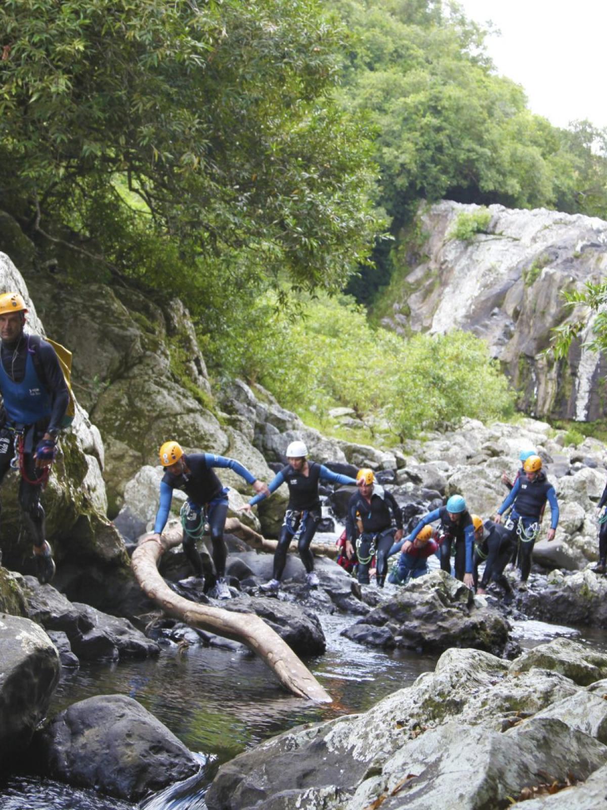 Canyoning auf La Réunion: Ein Sprung ins Abenteuer | Île de la Réunion ...