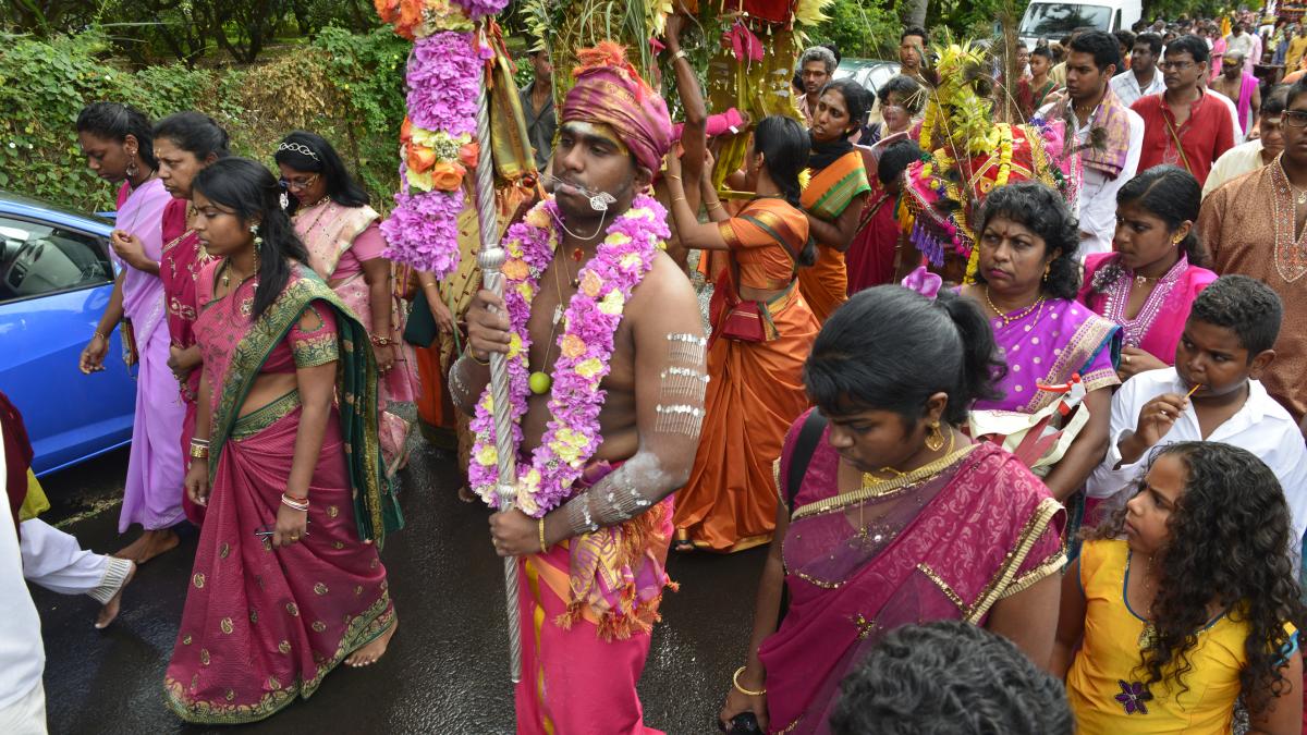 Die tamilische Büßerprozession Cavadee | Île de la Réunion Tourisme