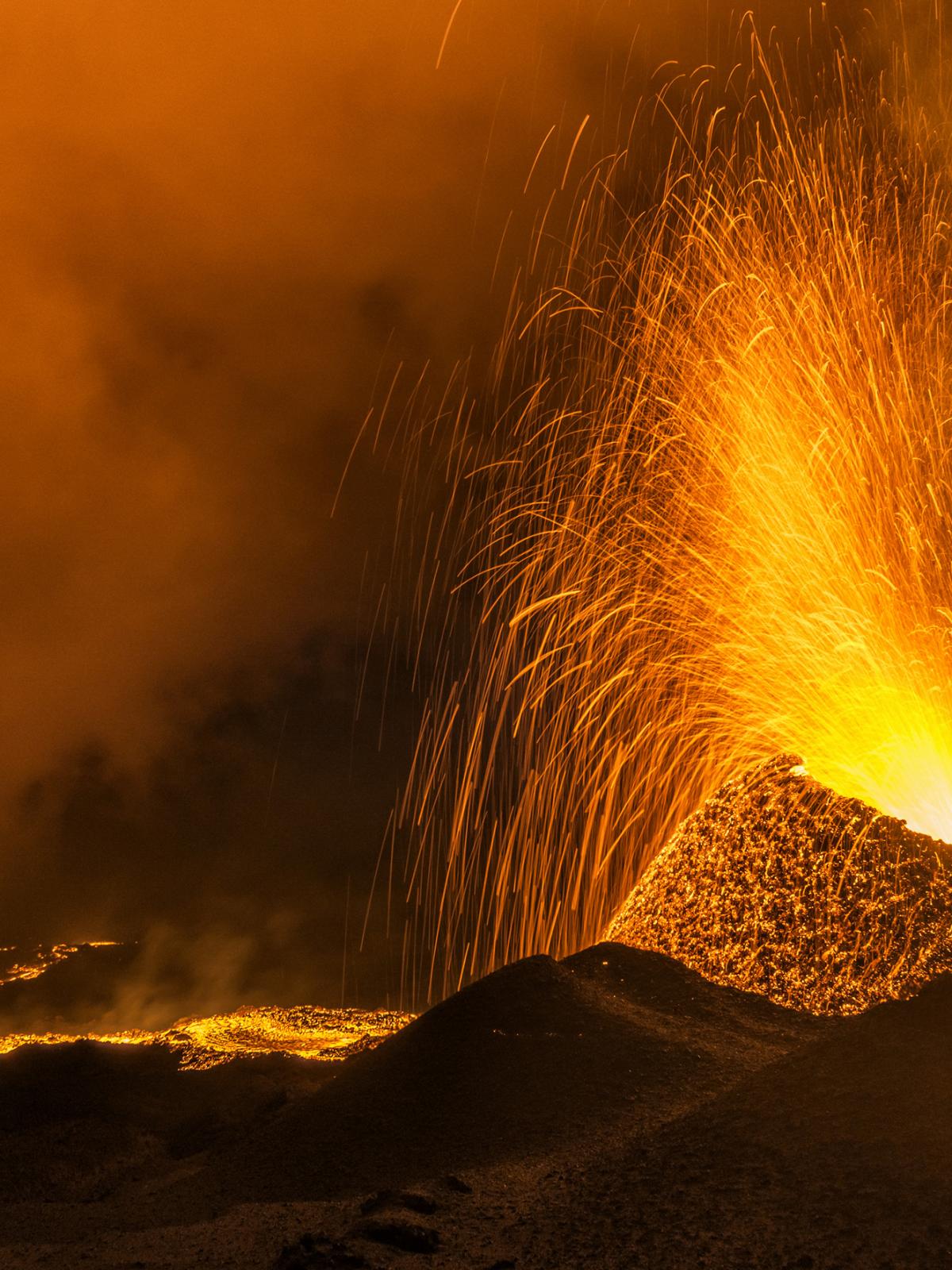 Volcanic eruption, let’s head for the Piton de Bert | Île de la Réunion ...