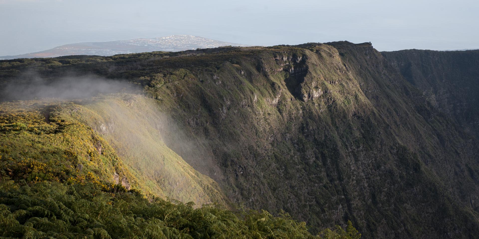 Sonnenaufgang am Piton Maido | Île de la Réunion Tourisme
