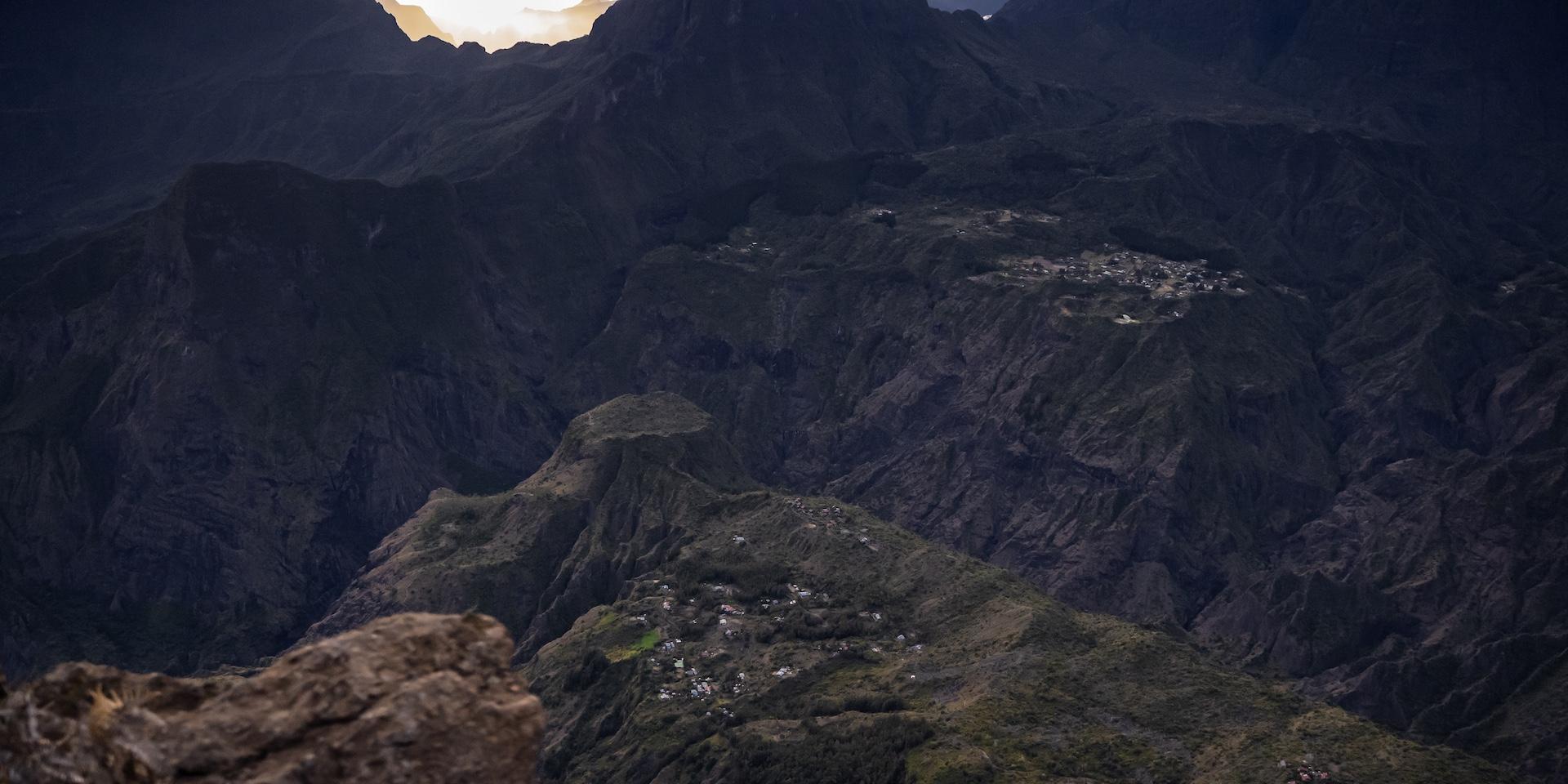 Sonnenaufgang am Piton Maido | Île de la Réunion Tourisme