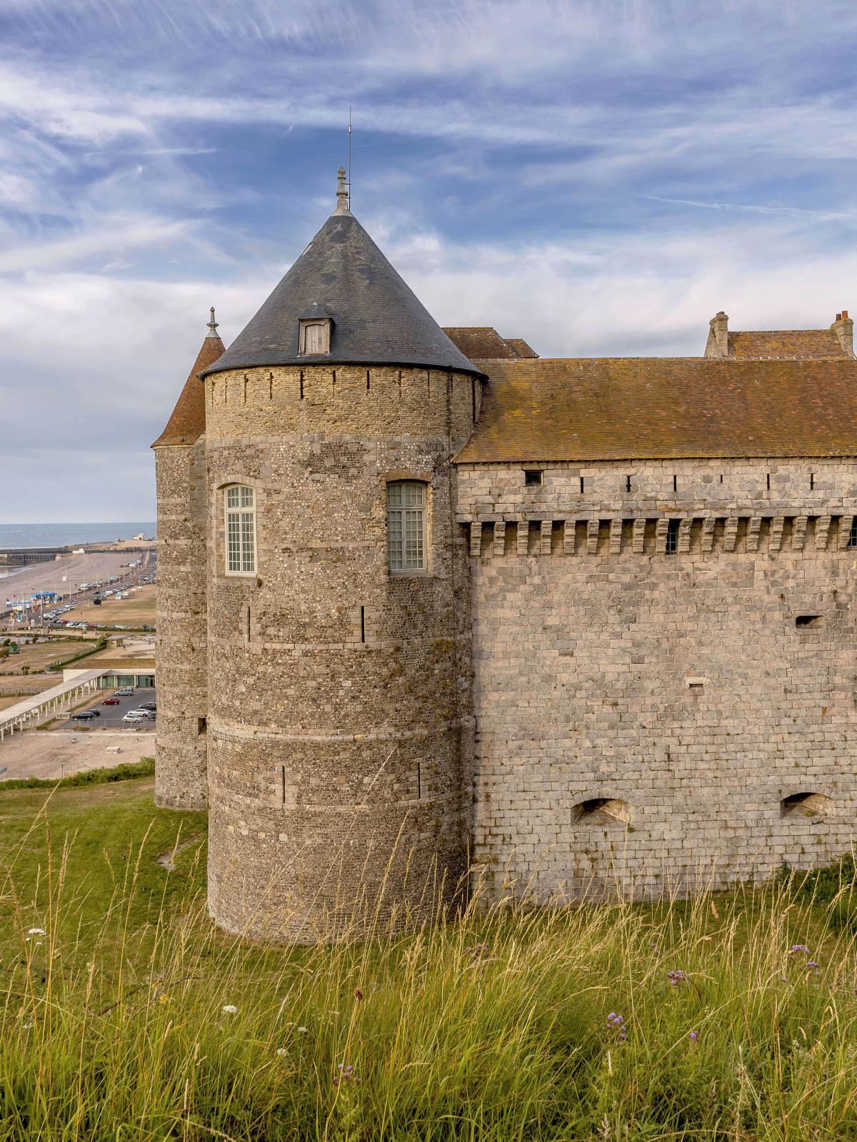 Château d’Arques | Dieppe-Normandie Tourisme, site officiel de l'Office ...