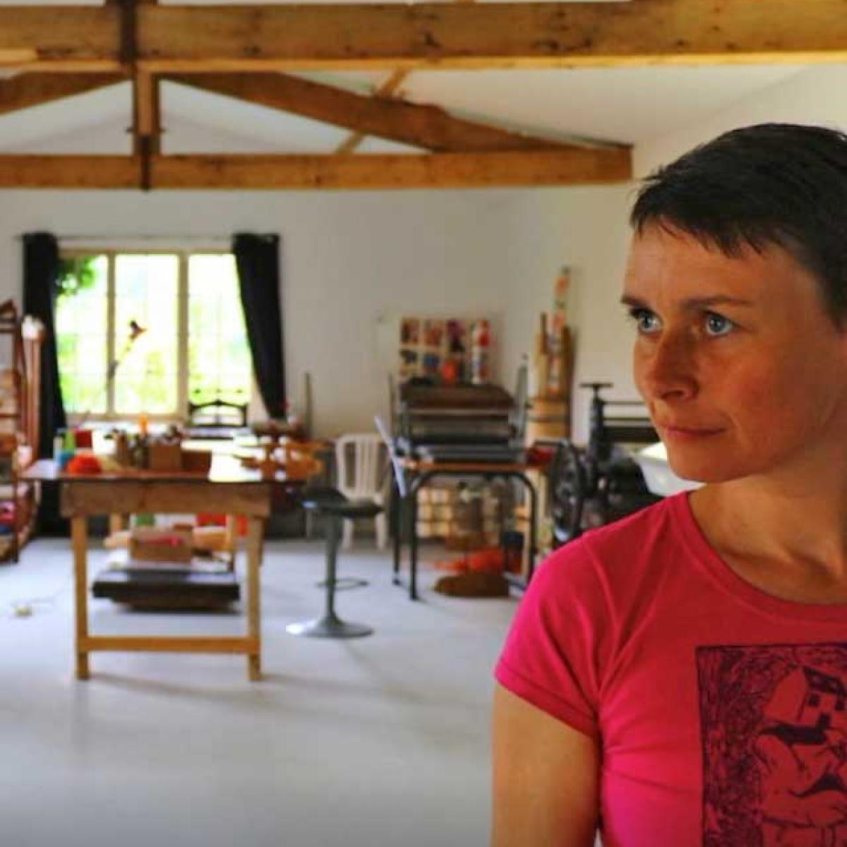 Laura Leeson, Papeterie des Arceaux | Dordogne Périgord Tourisme