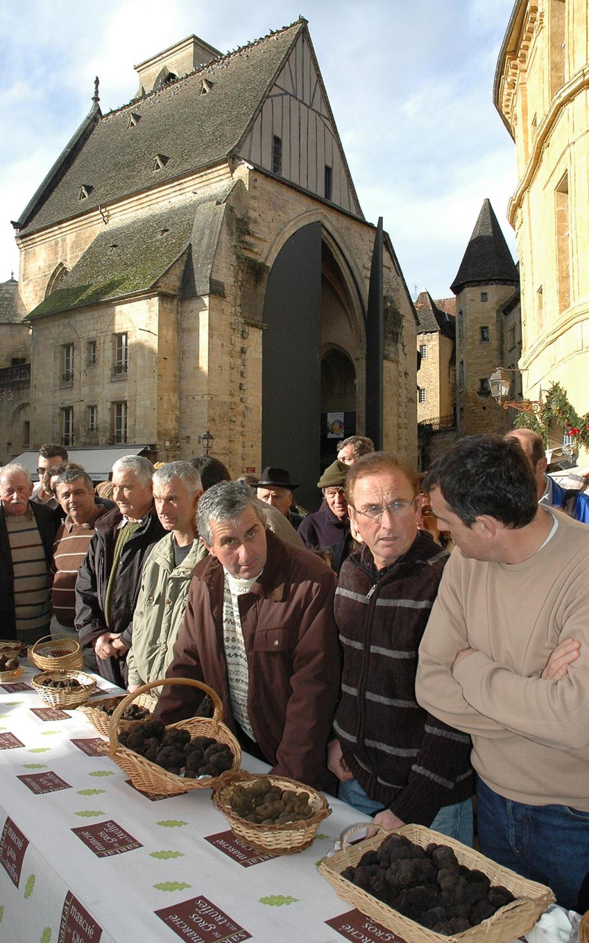 Fête de la Truffe à Sarlat | Dordogne Périgord Tourisme