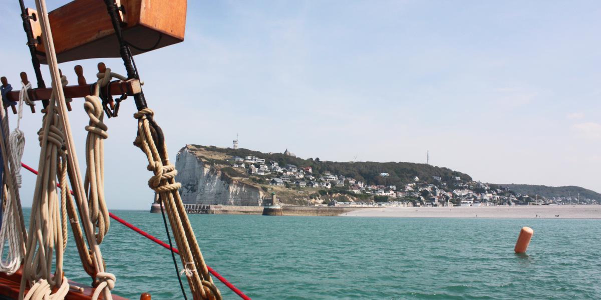 Les Phares et Estacades | Office de Tourisme de Fécamp