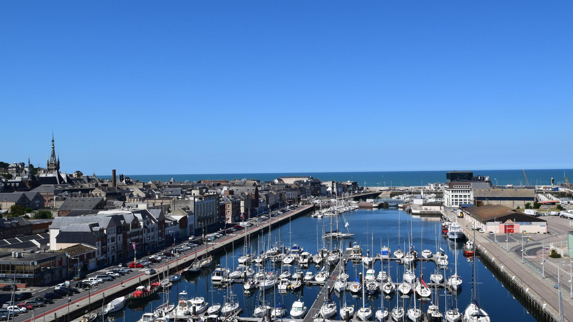 Les Phares et Estacades | Office de Tourisme de Fécamp