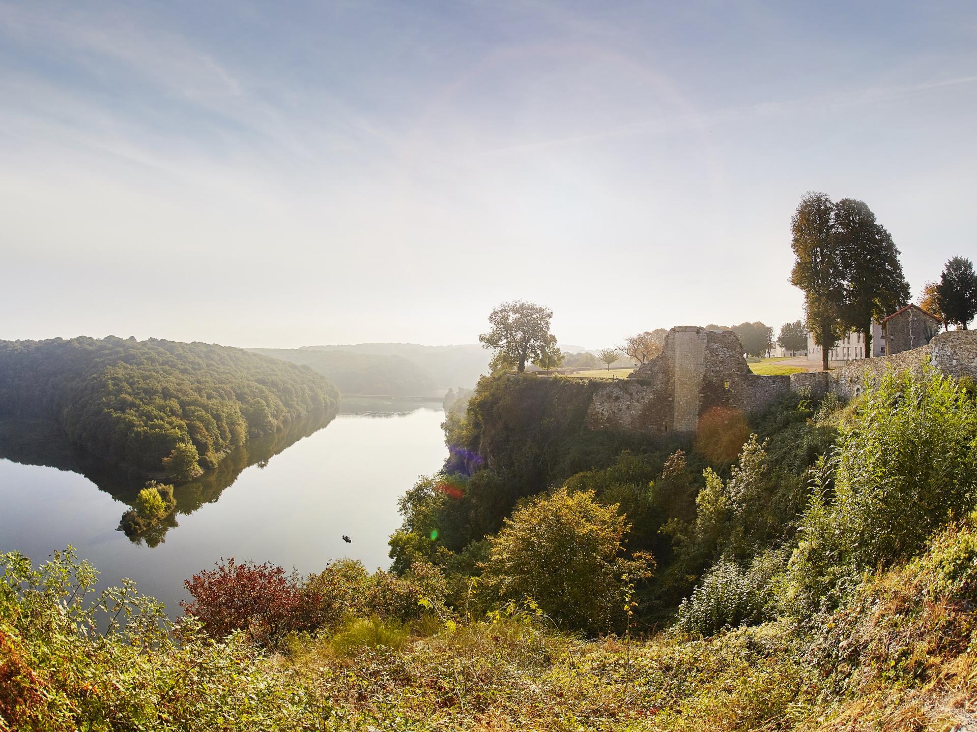 Découvrir la forêt de Mervent-Vouvant | Office de Tourisme Vendée ...