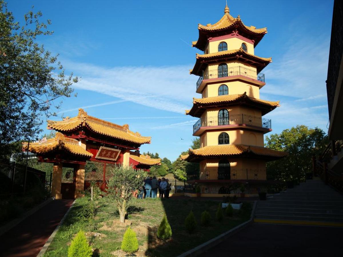 La plus grande Pagode d’Europe | Grand Paris Sud Tourisme