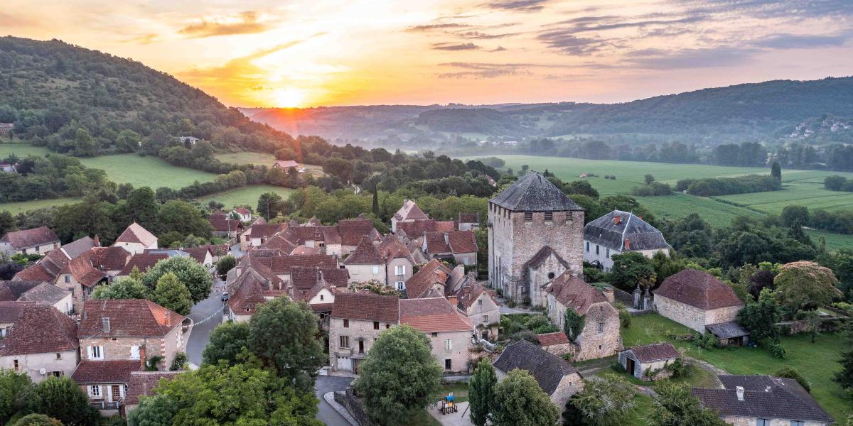 Saint-Pierre-Toirac, village paisible en vallée du Lot | Figeac ...
