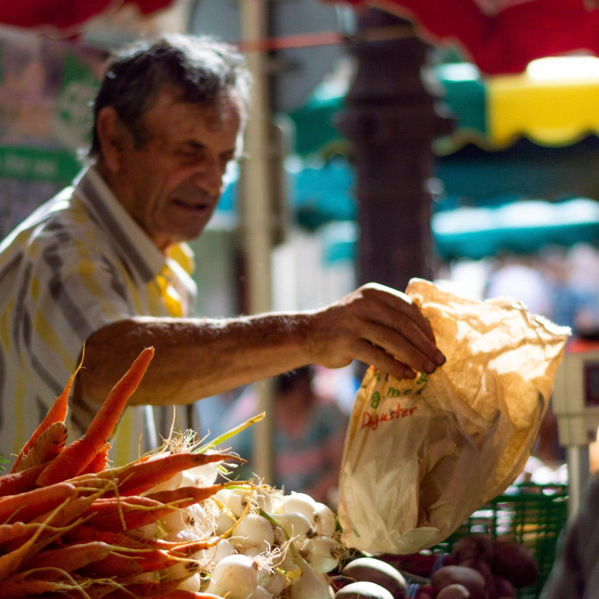 Apprécier les couleurs du marché | Figeac Tourisme, Vallées du Lot et ...