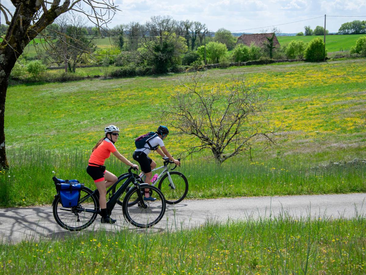 The Lot Valley cycle route | Figeac Tourism, Lot and Célé Valleys