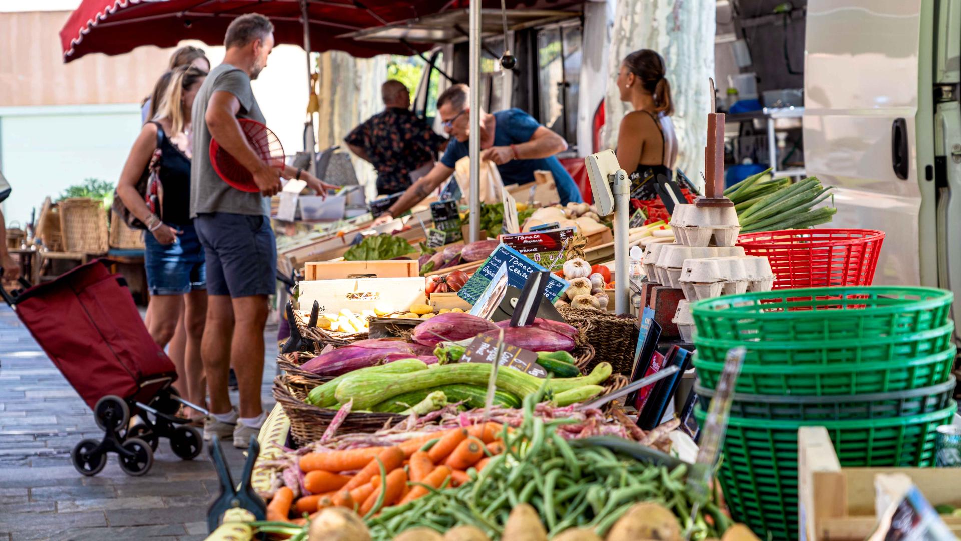 Marchés de Provence et festivités | Grimaud Tourisme – Le charme de la ...