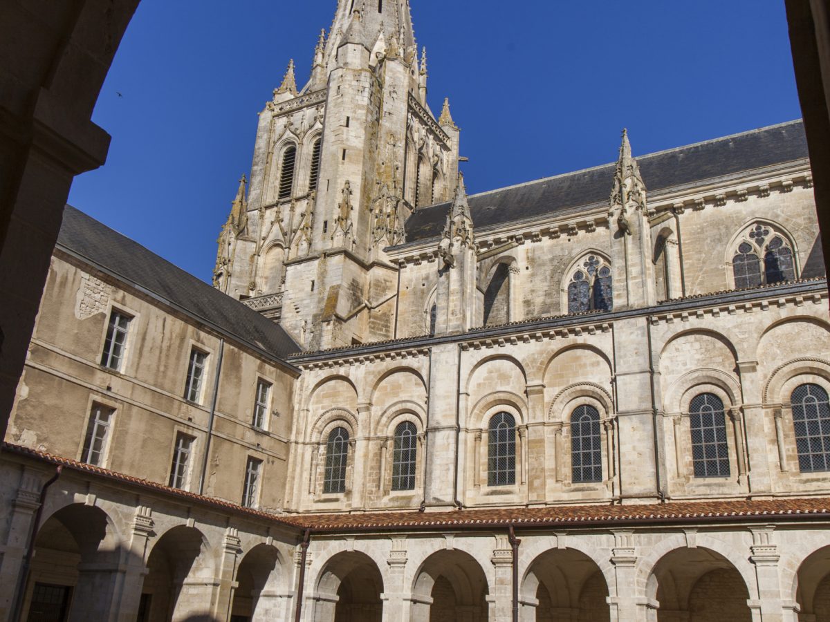 Abbaye de Saint-Maixent-l’École | Office de Tourisme Haut Val de Sèvre