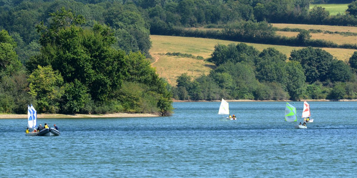 Plan d’eau de la Touche Poupard | Office de Tourisme Haut Val de Sèvre