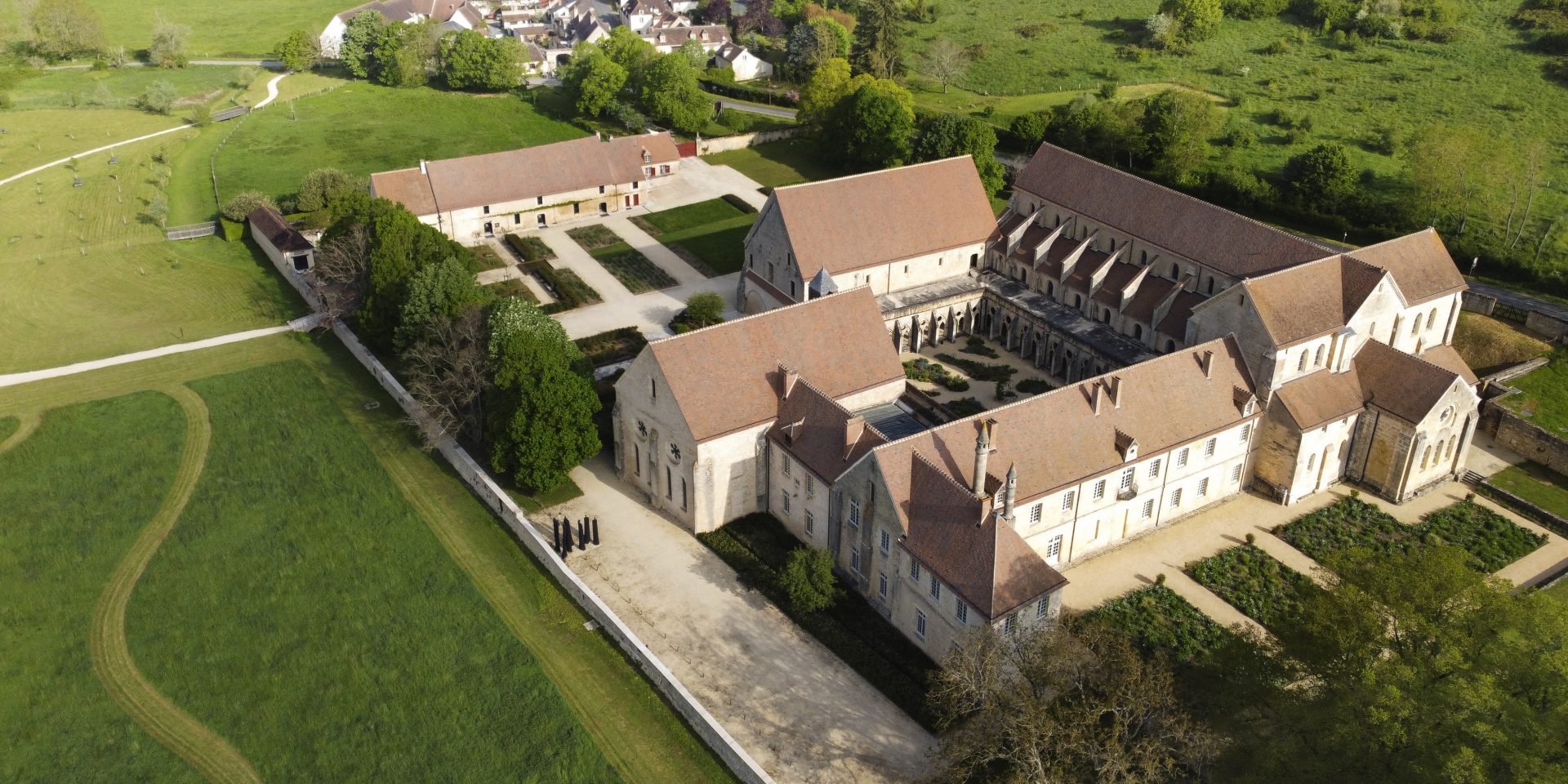 Noirlac Abbey | The route Jacques-Coeur