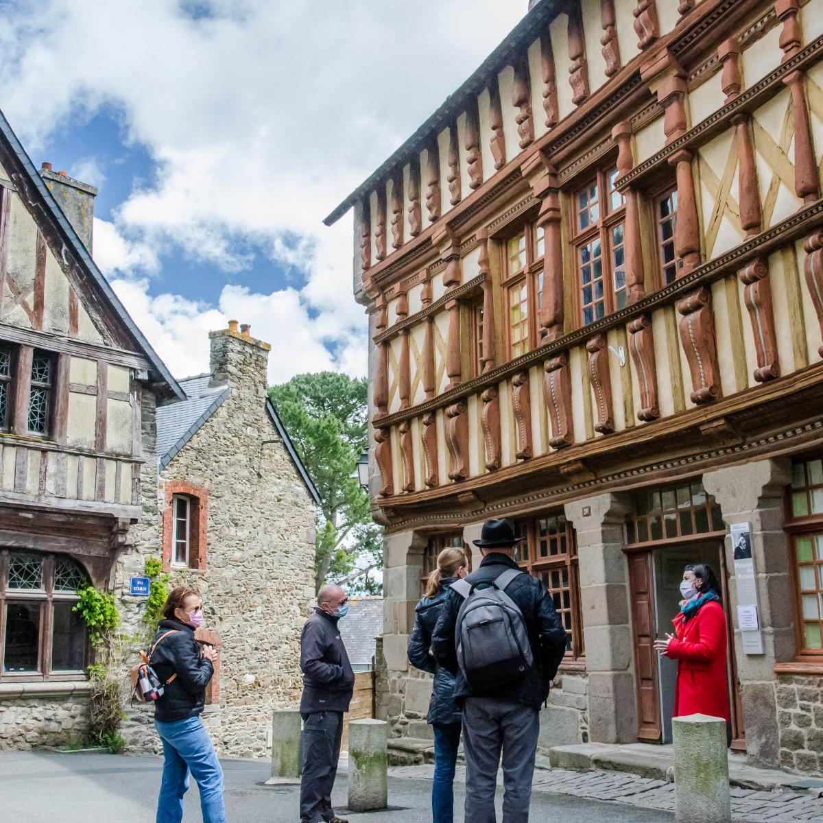 Ella Fournier, guide conférencière | Office de Tourisme de la Côte de ...