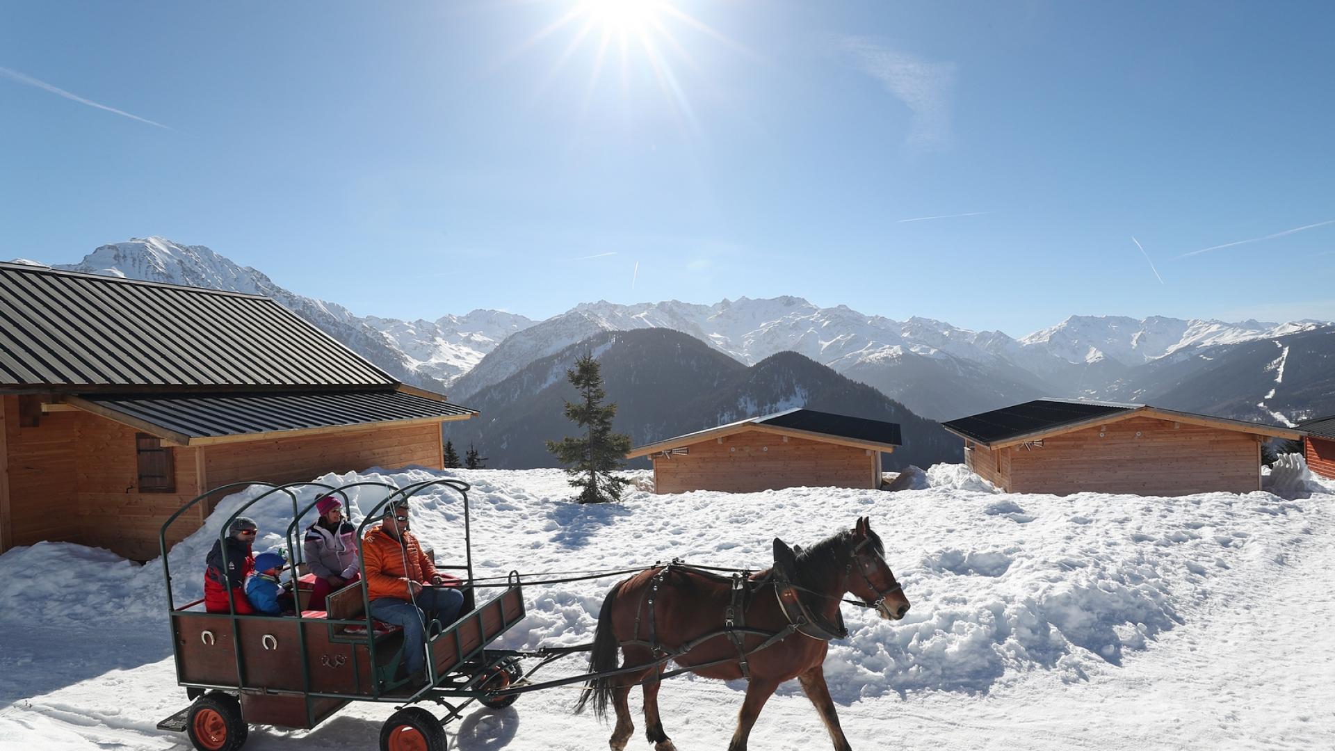 Horse-drawn carriage ride on the snow – Horse riding | Le Collet